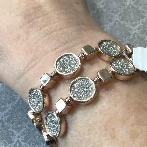 Charming Charlie | Jewelry | Nwt Set Of 2 Charming Charlie Stretch Rose ...